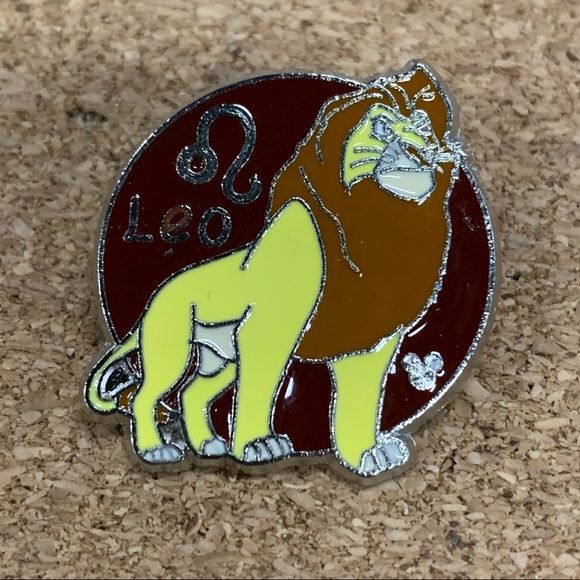 Disney | Jewelry | 3 For 2 Disney Hidden Mickey Trading Pin Simba Leo ...
